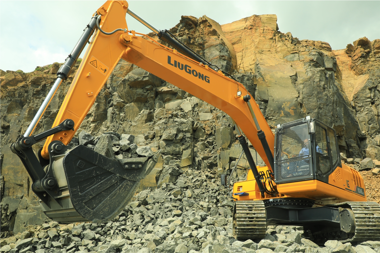 924E XD – LiuGong India Pvt. Ltd.