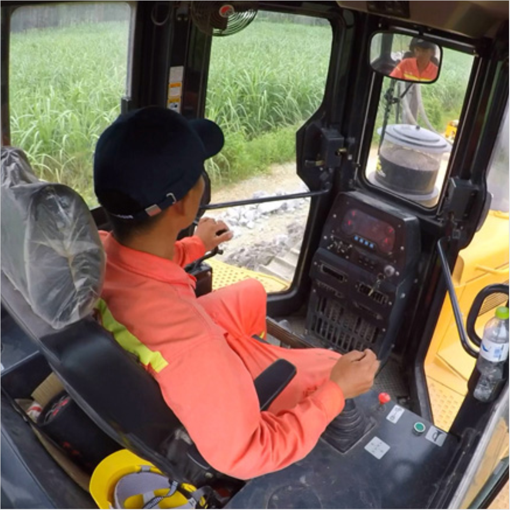 B230 – LiuGong India Pvt. Ltd.