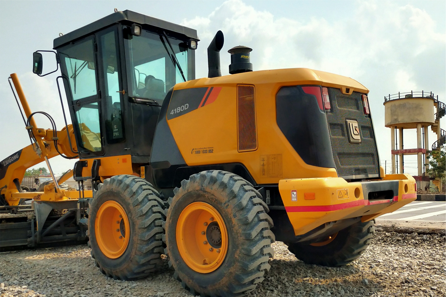 4180D – LiuGong India Pvt. Ltd.